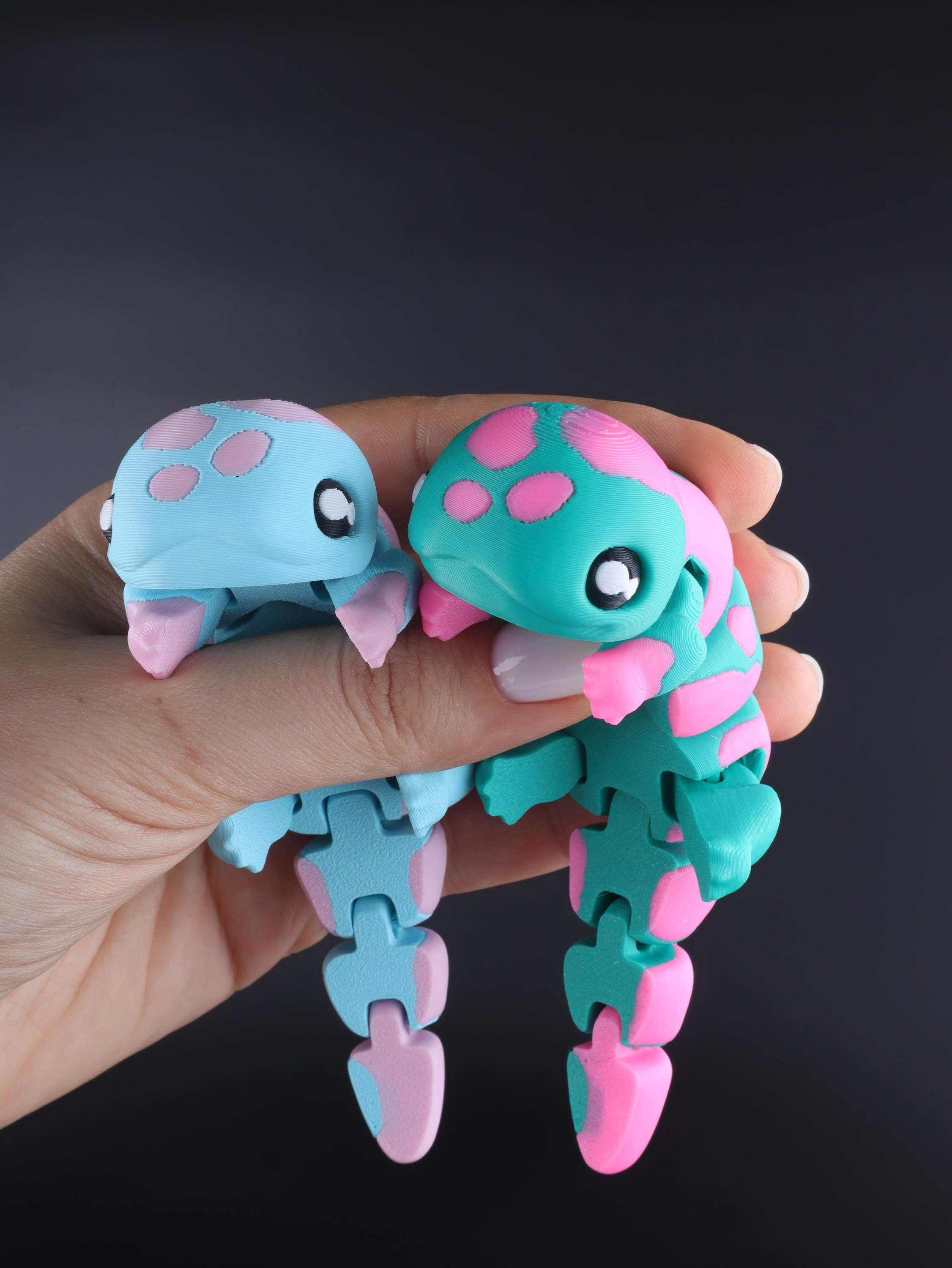 3D Printed Salamander Toy – Whimsical Fidget Figurine, Desk Decor - Etsy