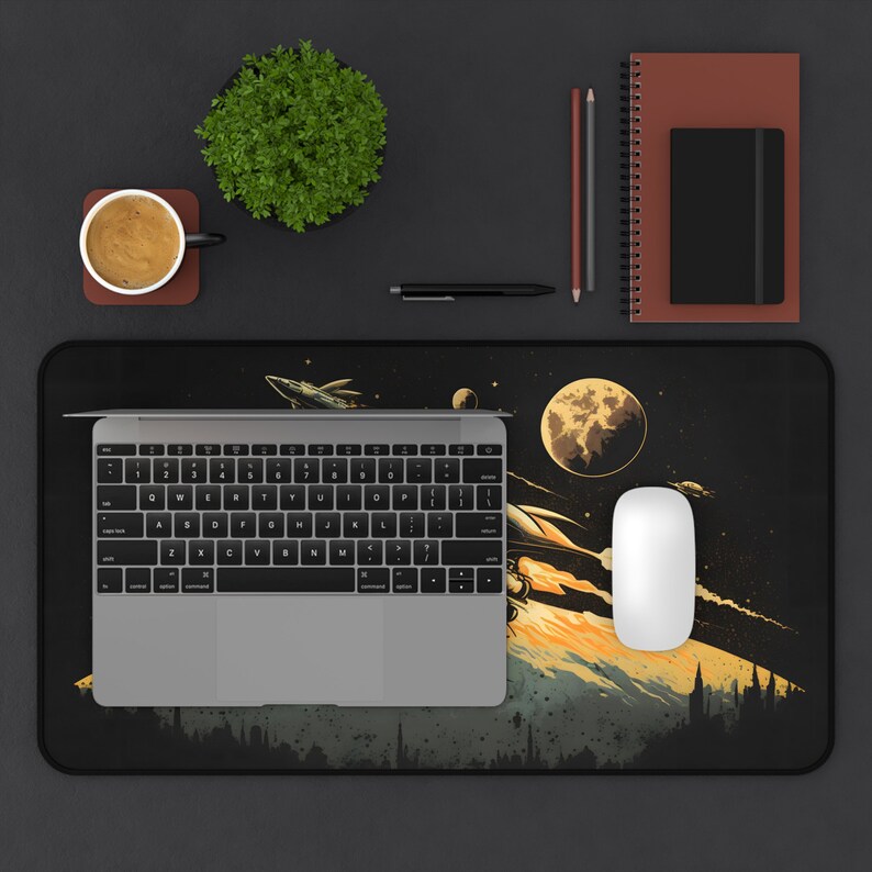 Interstellar Adventure Gaming Mouse Pad Retro Spaceship Design Gift for ...