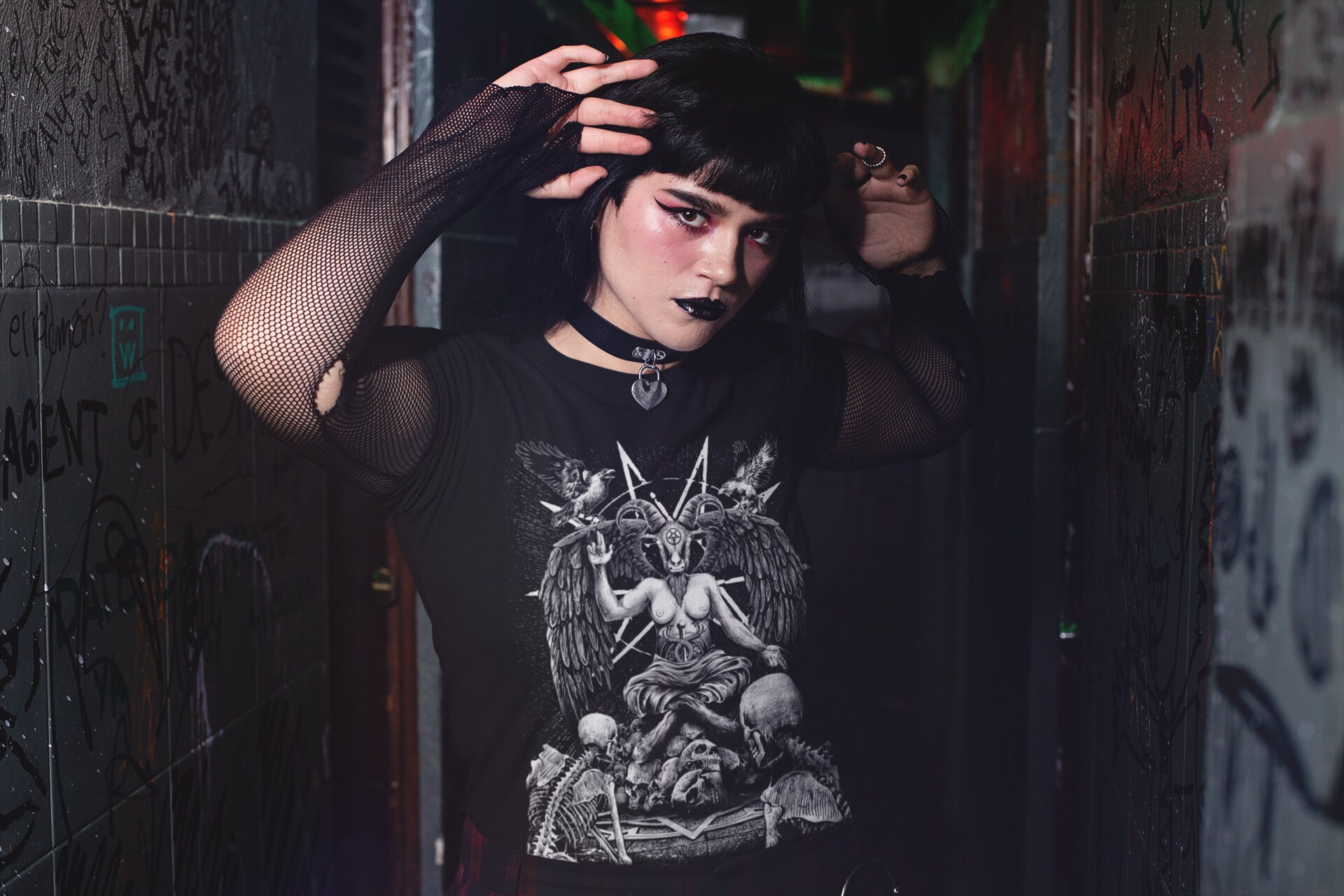 Baphomet T-shirt, Hail Satan T-shirt, Atheist Pagan Pentagram Heavy ...