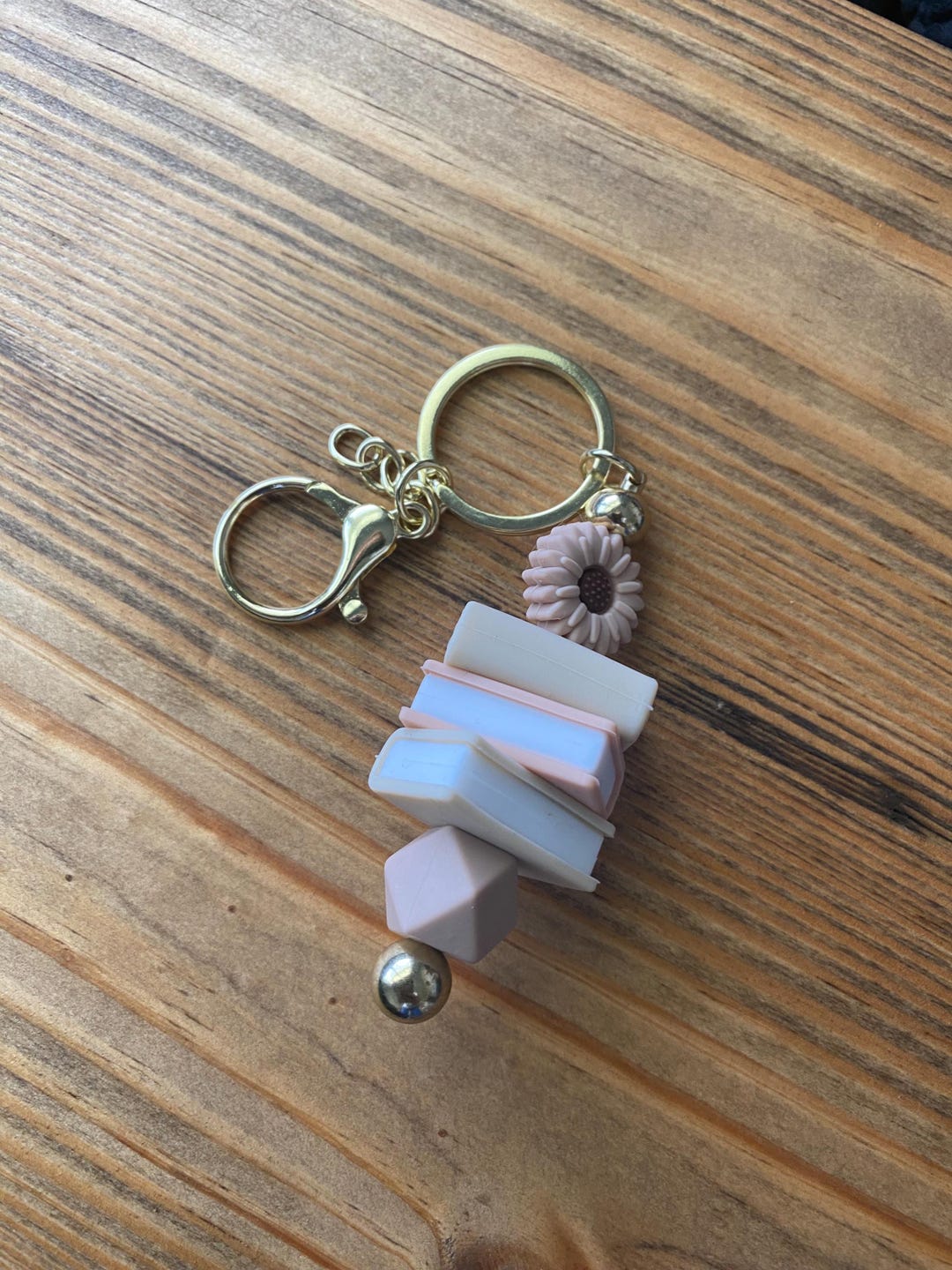 Reader Keychain, Stacked Books Keychain, Book Keychain, Bookish Gift ...