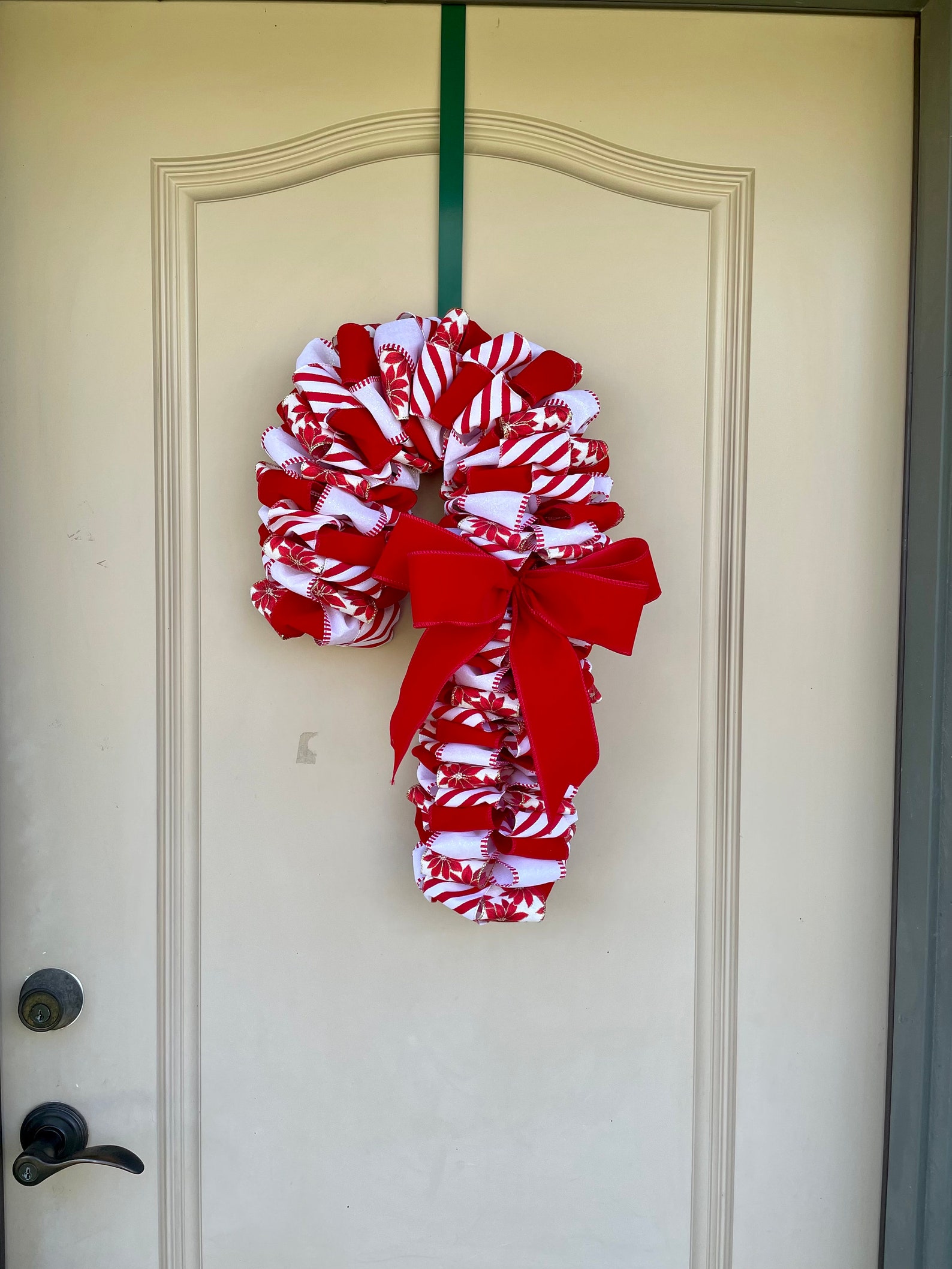 Candy Cane Ribbon Wreath for Front Door, Red and White Christmas Wreath ...