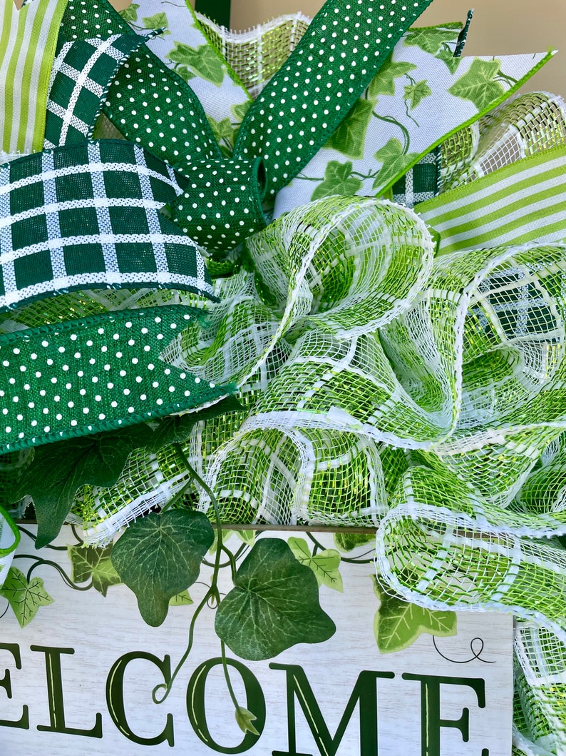 Green Ivy Welcome Wreath for Front Door, All Season Everyday Green ...