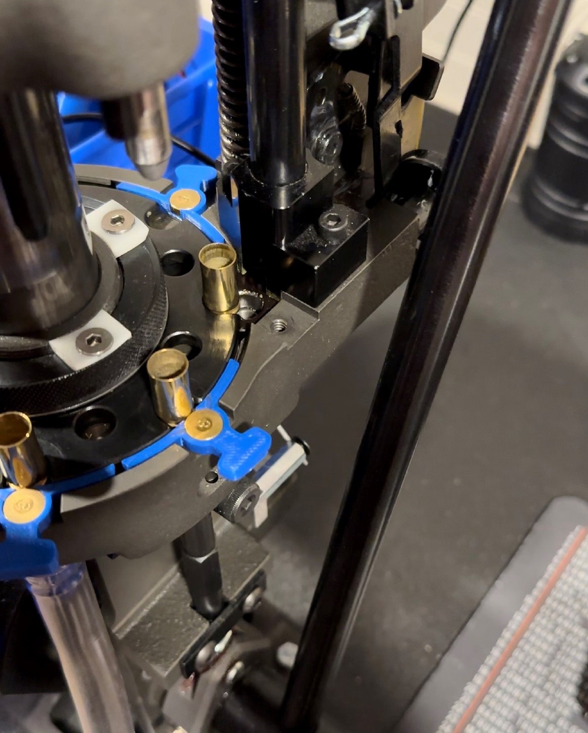 Improved Locator/stabilizer Tabs for Dillon Super 1050/RL1100 Reloading ...