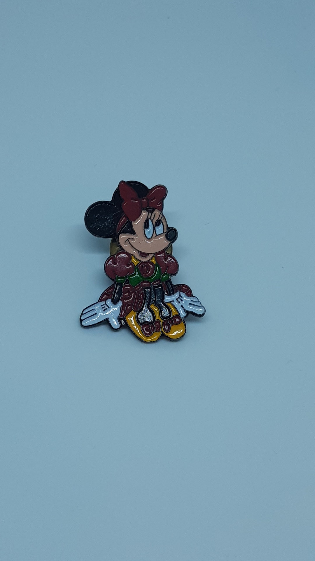 Minnie Mouse Sitting Down Pin - Etsy