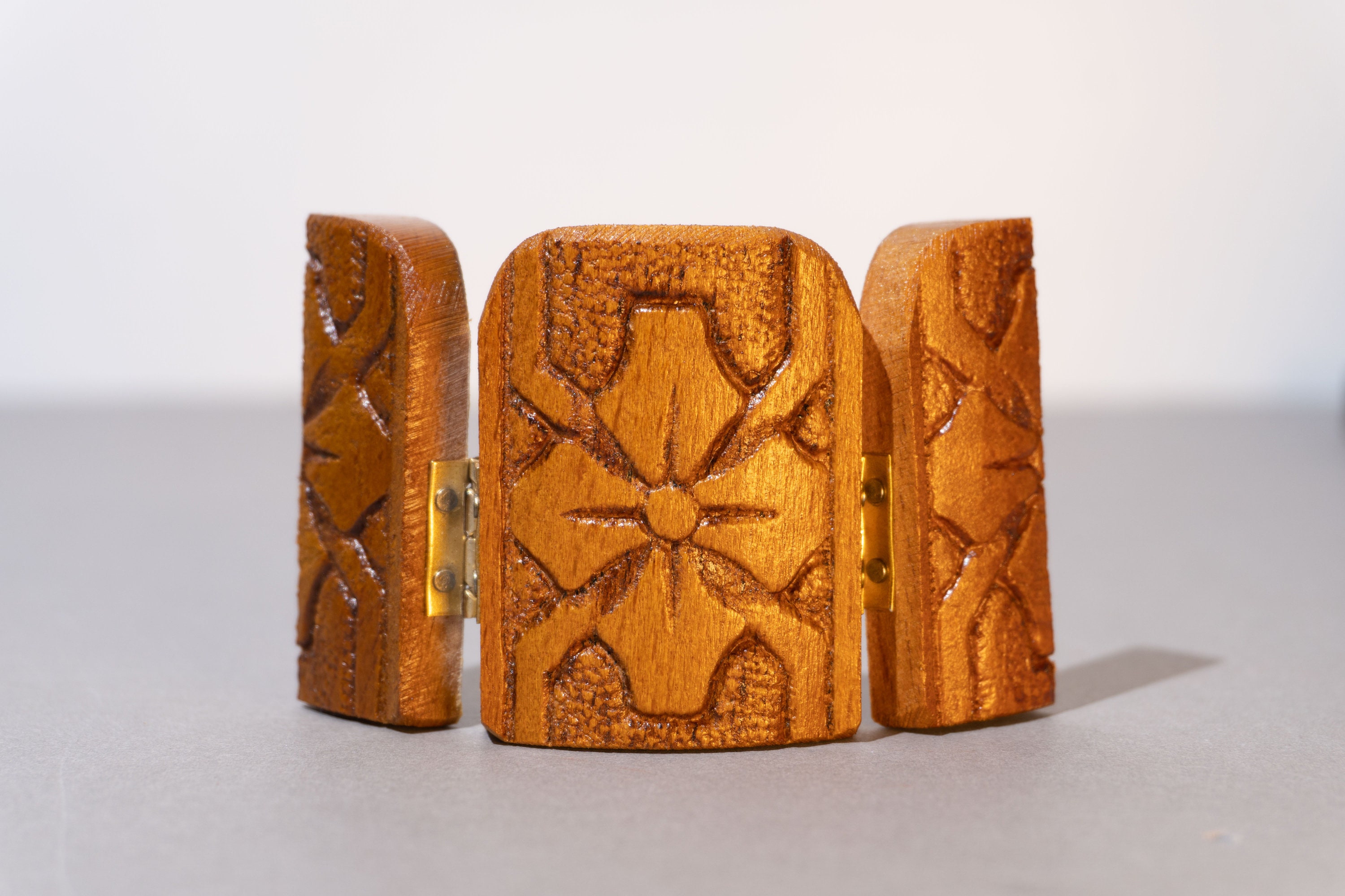Miniature Carved Wood Triptych Icons With Virgin Mary Sweet Kiss and ...