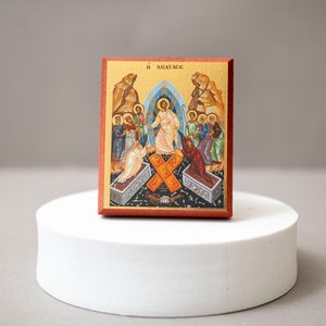Small Wooden Orthodox Icons With the Resurrection of Jesus Christ ...