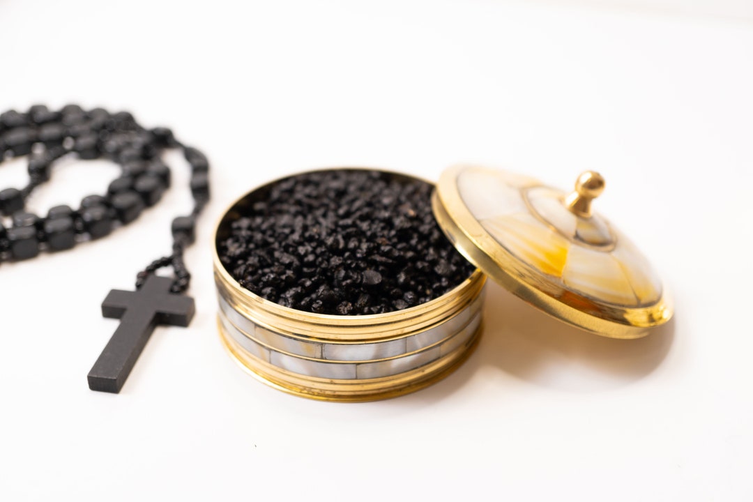 Catholic Black Church Incense,45gr 1.58oz Pontifical Granular Resin ...