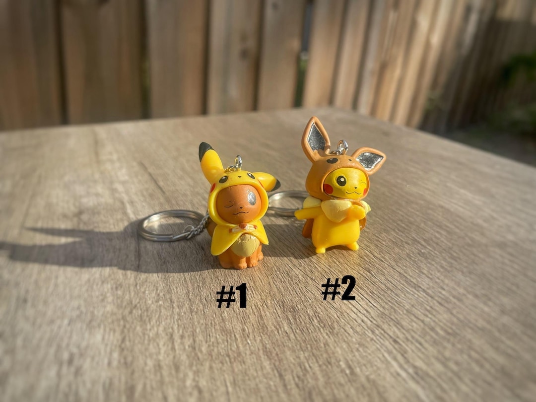 Pokémon Eevee and Pikachu Keychains - Etsy