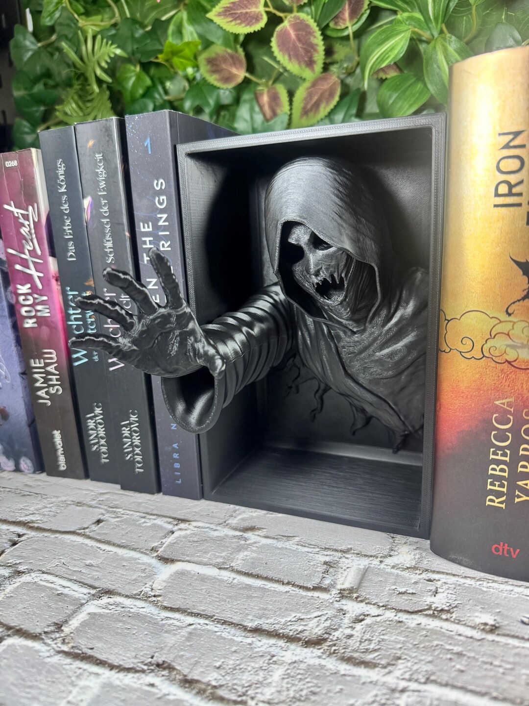 Dementor Ghost Shadow Monster Bookend – 3D Grim Reaper Shelf Diorama ...