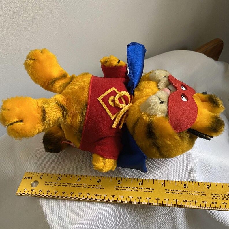 Vintage 1981 Dakin Superhero Garfield Stuffed Animal, Caped Hero ...