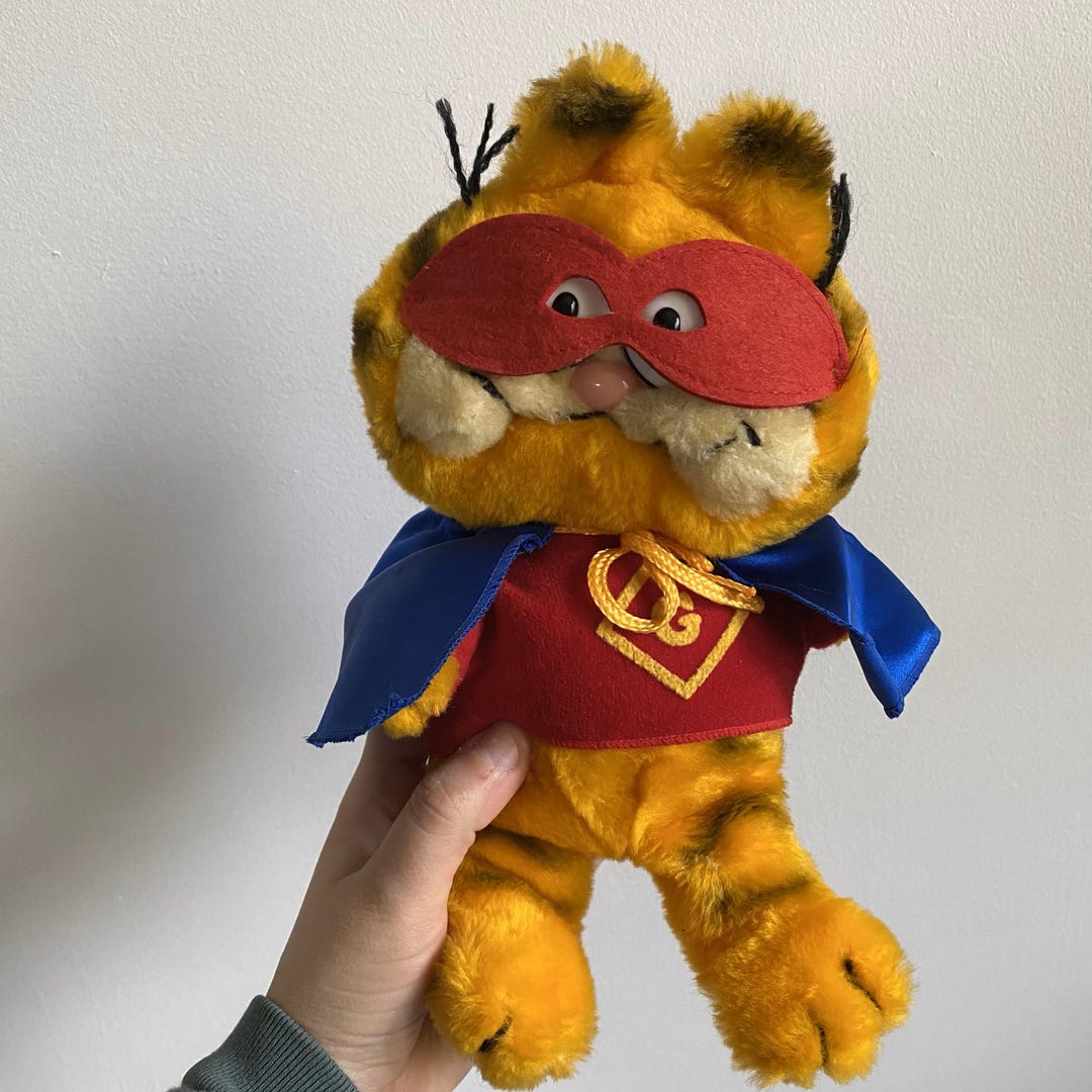 Vintage 1981 Dakin Superhero Garfield Stuffed Animal, Caped Hero ...