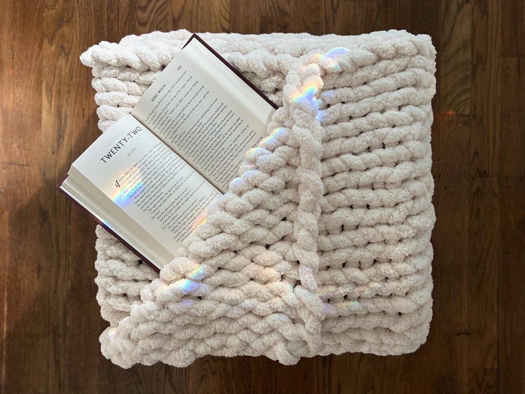 Cozy Checkered Chunky Knitted Blanket | Reading Blanket for Book Lover ...