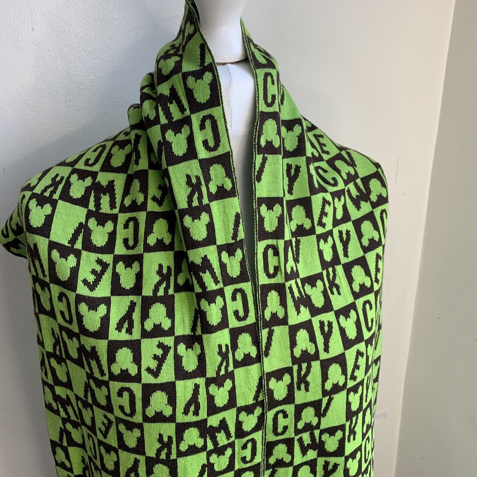 Mickey Mouse Scarf Disney Collection Vintage Checked 100% Authentic DRY ...