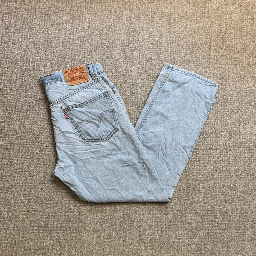 Levi’s 505 Jeans Straight Leg Regular Fit Zip Fly Vintage Light Wash ...