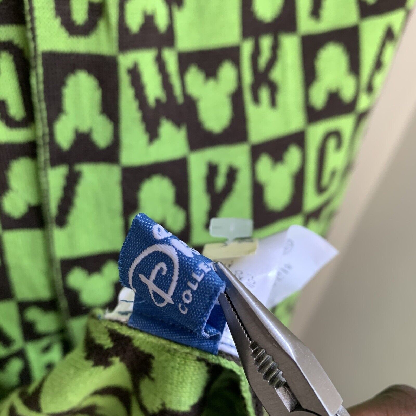 Mickey Mouse Scarf Disney Collection Vintage Checked 100% Authentic DRY ...