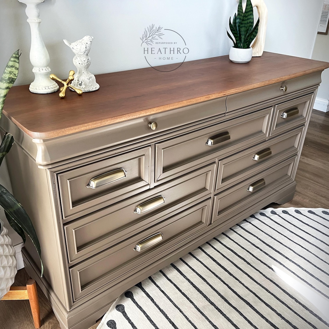 SOLD!! Refinished Vintage Dresser - Etsy