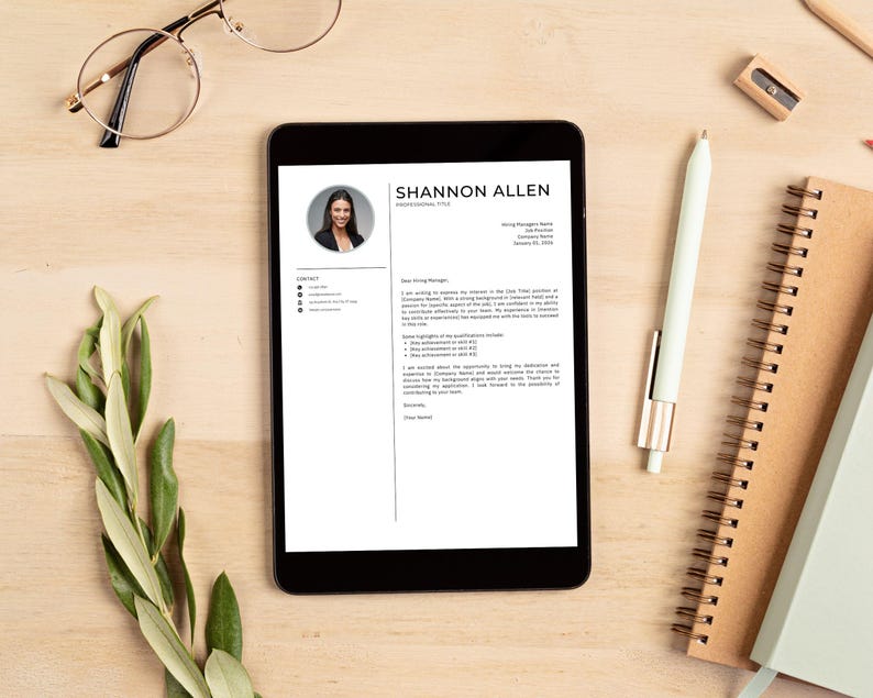 Modern Minimalist Resume Template for Canva With Chat GPT Prompts for ...