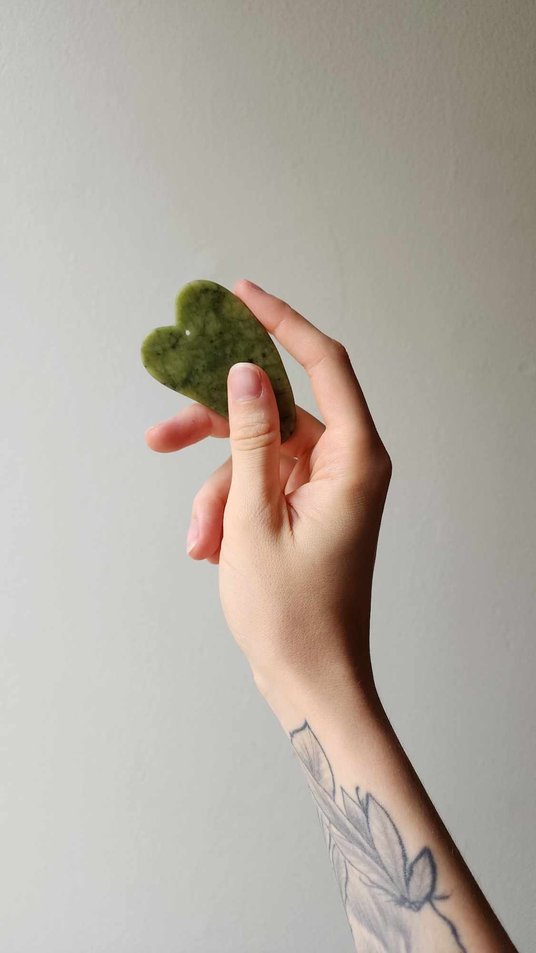 Jade Gua Sha Stone | Lymphatic Drainage, Green Crystal, Skin Care ...