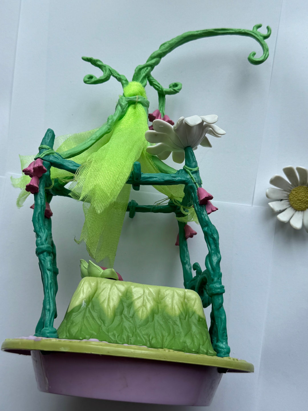 Playmates Tinker Bell Canopy Bed Broken Used Please Look at the ...