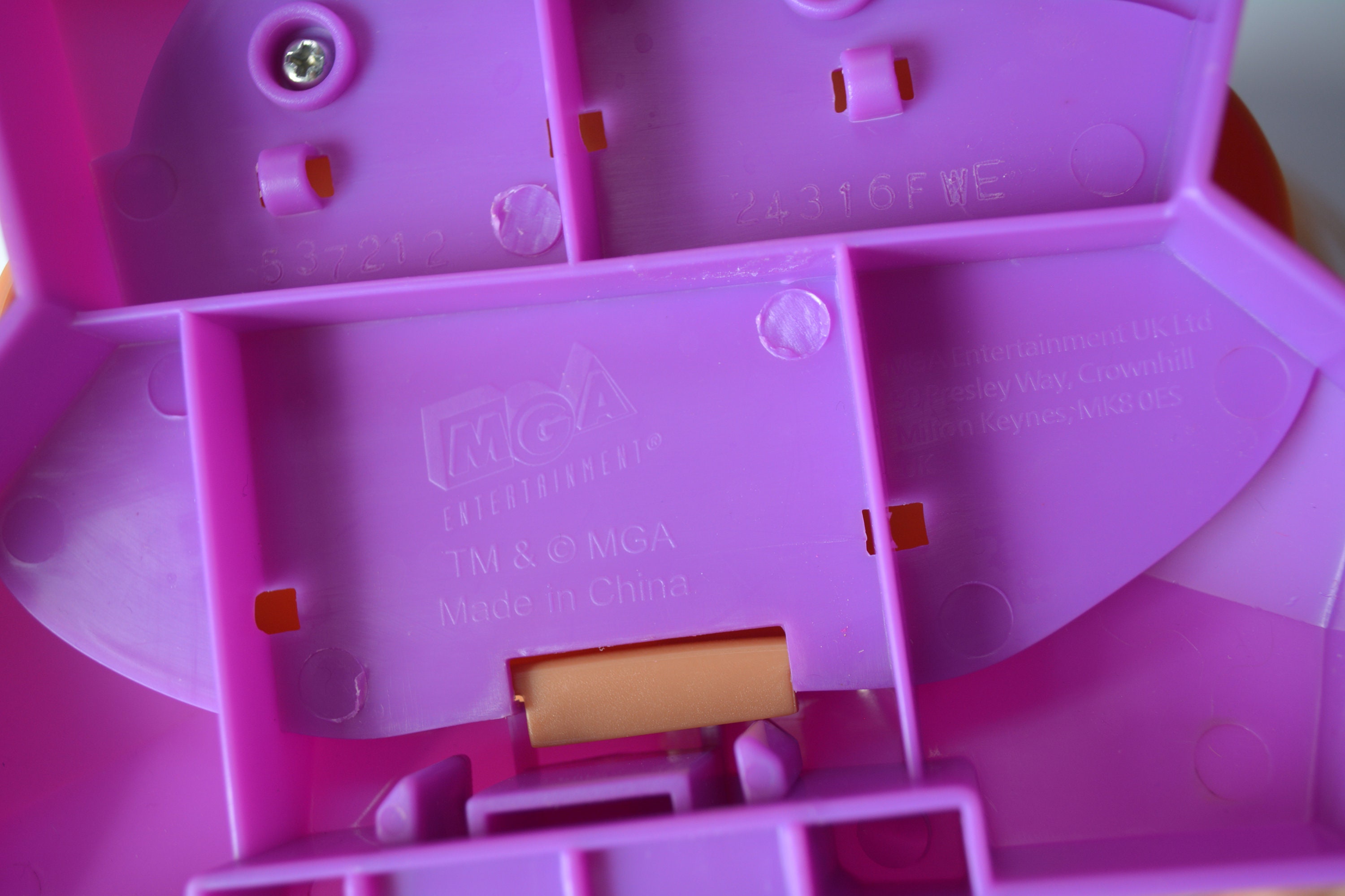 MGA Bratz Yasmin Light Brown Hair Styling Head Purple Star Base 2002 ...