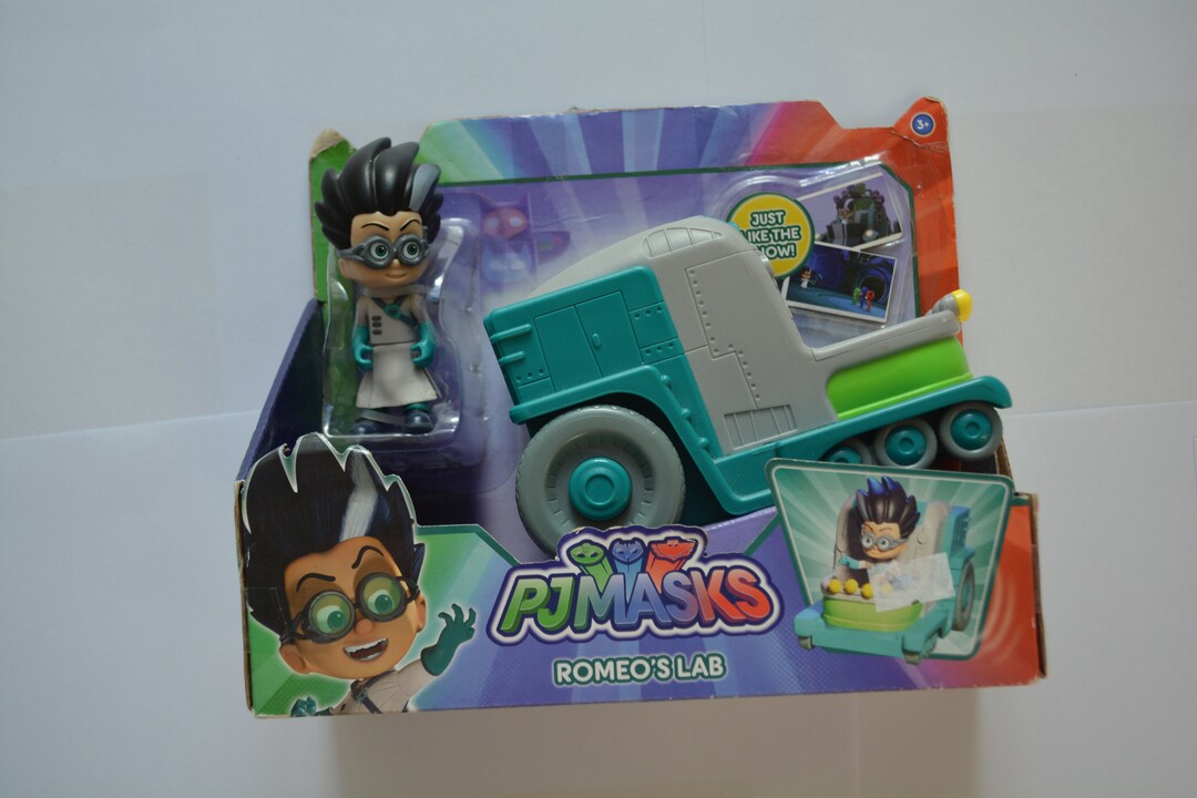 PJ Masks Romeo's Lab New Damaged Box Just Play Please Look at the ...
