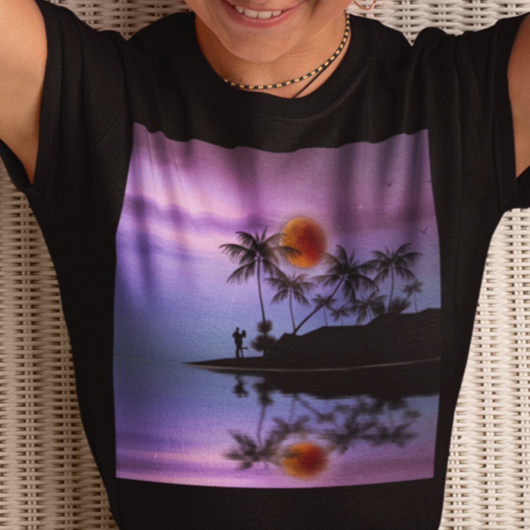 Blood Moon T-shirt With Happy Couple Embracing in the Moon Light - Etsy