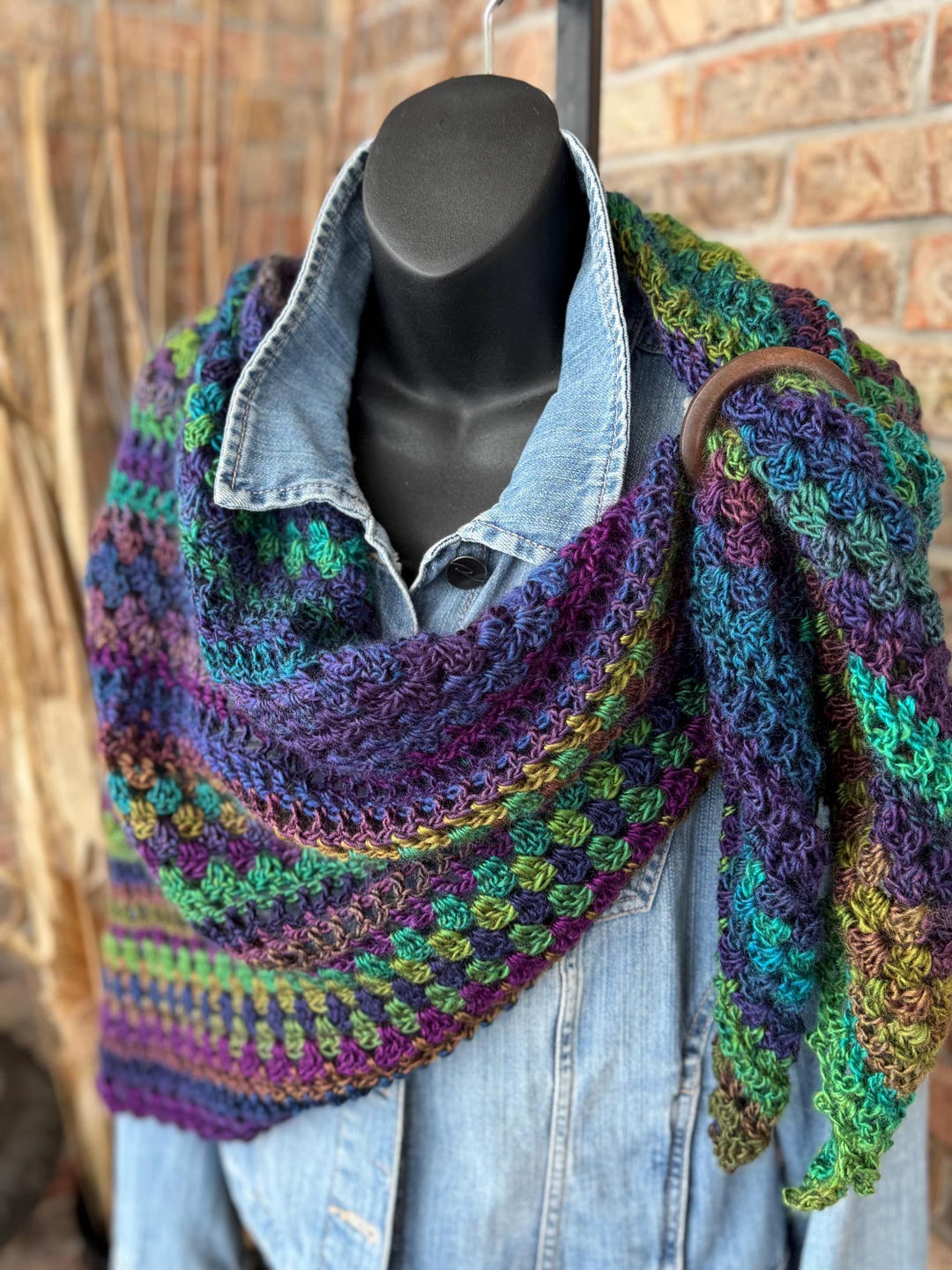 Triangular Scarf, Ladies Handmade Crochet Wrap With Wooden Holder ...