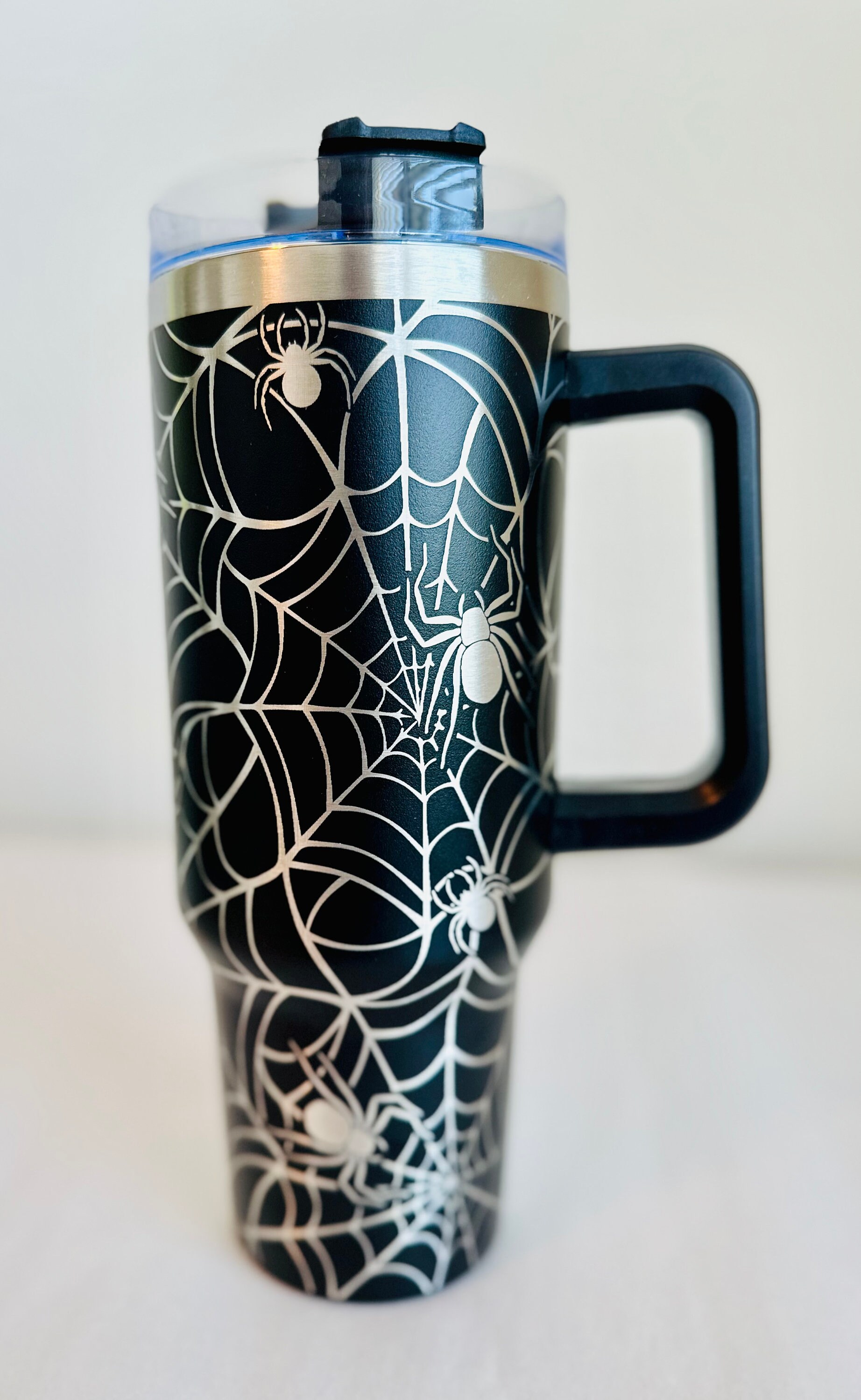 Spooky Seamless Spider Web Full of Spiders Laser Engraved on a 40oz ...