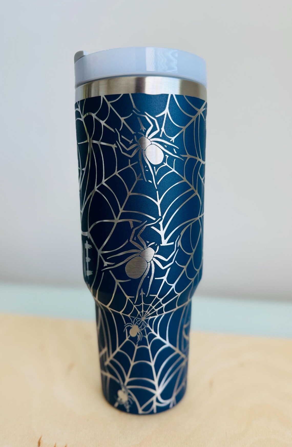 Spooky Seamless Spider Web Full of Spiders Laser Engraved on a 40oz ...