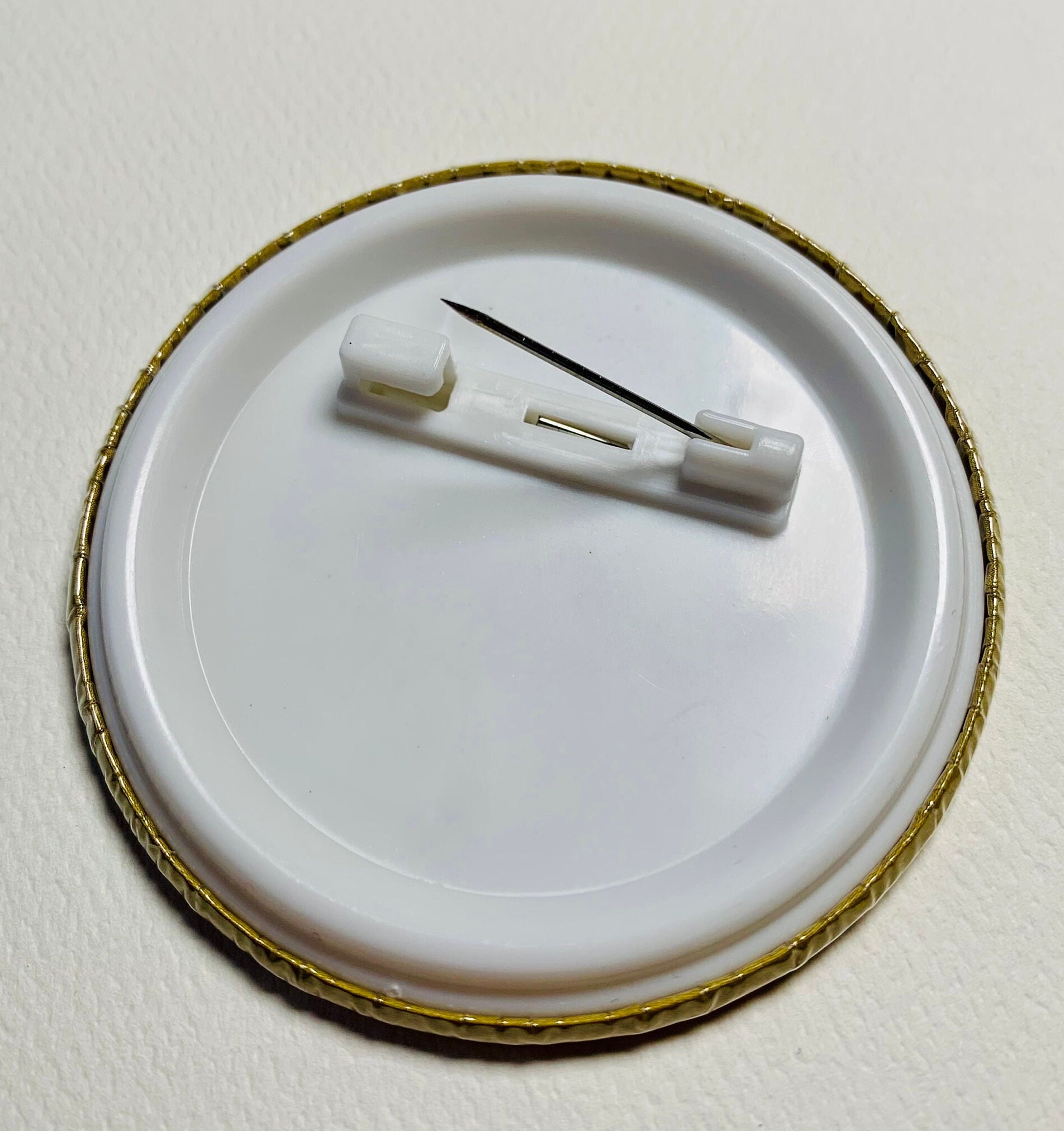 Cult of the Lamb Evil Crown Pinback Button - Etsy