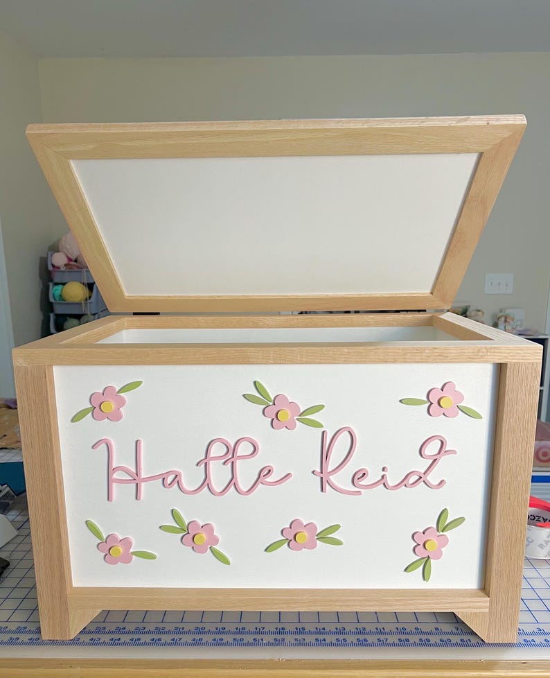 Personalized Daisy Wood Toy Box - Handcrafted Toy Chest - Etsy