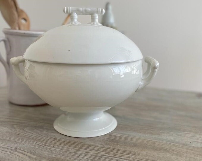 White Belgian Ceramic Tureen With Finely Decorated Handles - Etsy