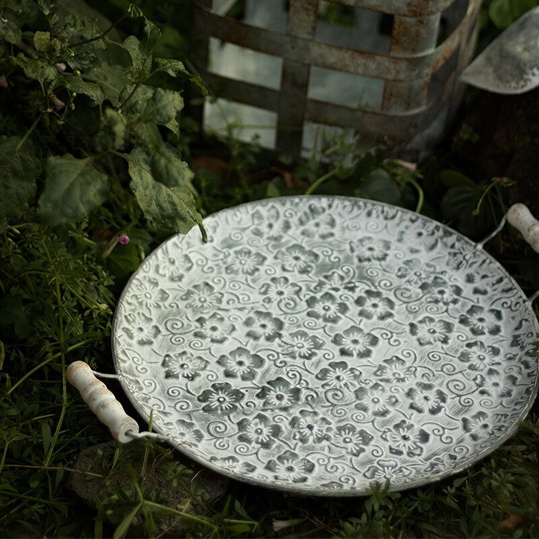 Iron Metal Plate Handmade Retro Galvanized Round Flat for Dessert Bread ...