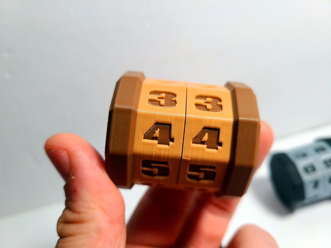 Magnetic D100 Life Counter! - Etsy
