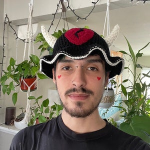 Broken Heart Bucket Hat Pattern - Etsy