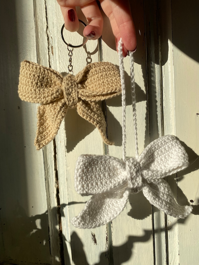 Coquette Crochet Bow Keychain / Charm - Etsy