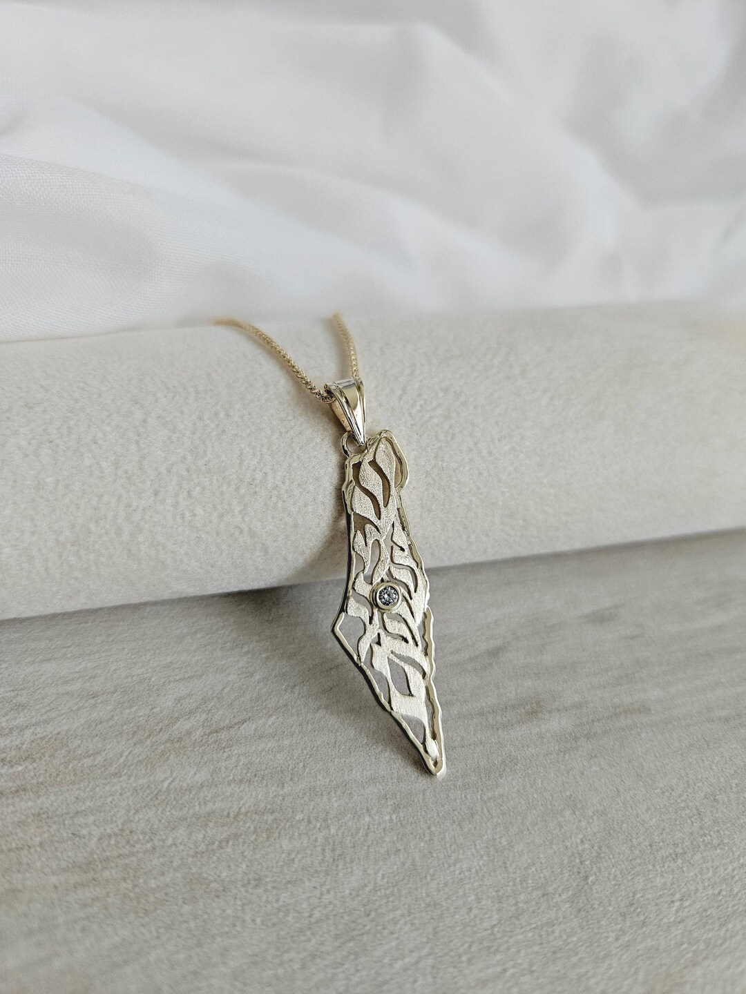 14k Gold Shema Israel Map Pendant: Jewish Jewelry Gift From Israel ...