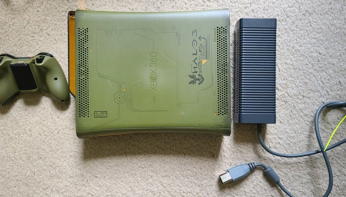 Xbox 360 Halo 3 Limited Edition Console With Cords and Controller ...