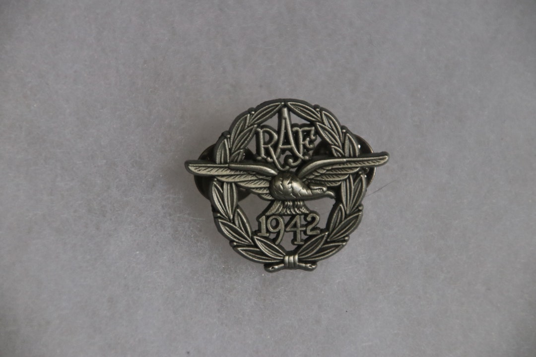 WW2 Pattern Royal Air Force RAF Eagle Squadron US Pilots 1942 Pin Badge ...