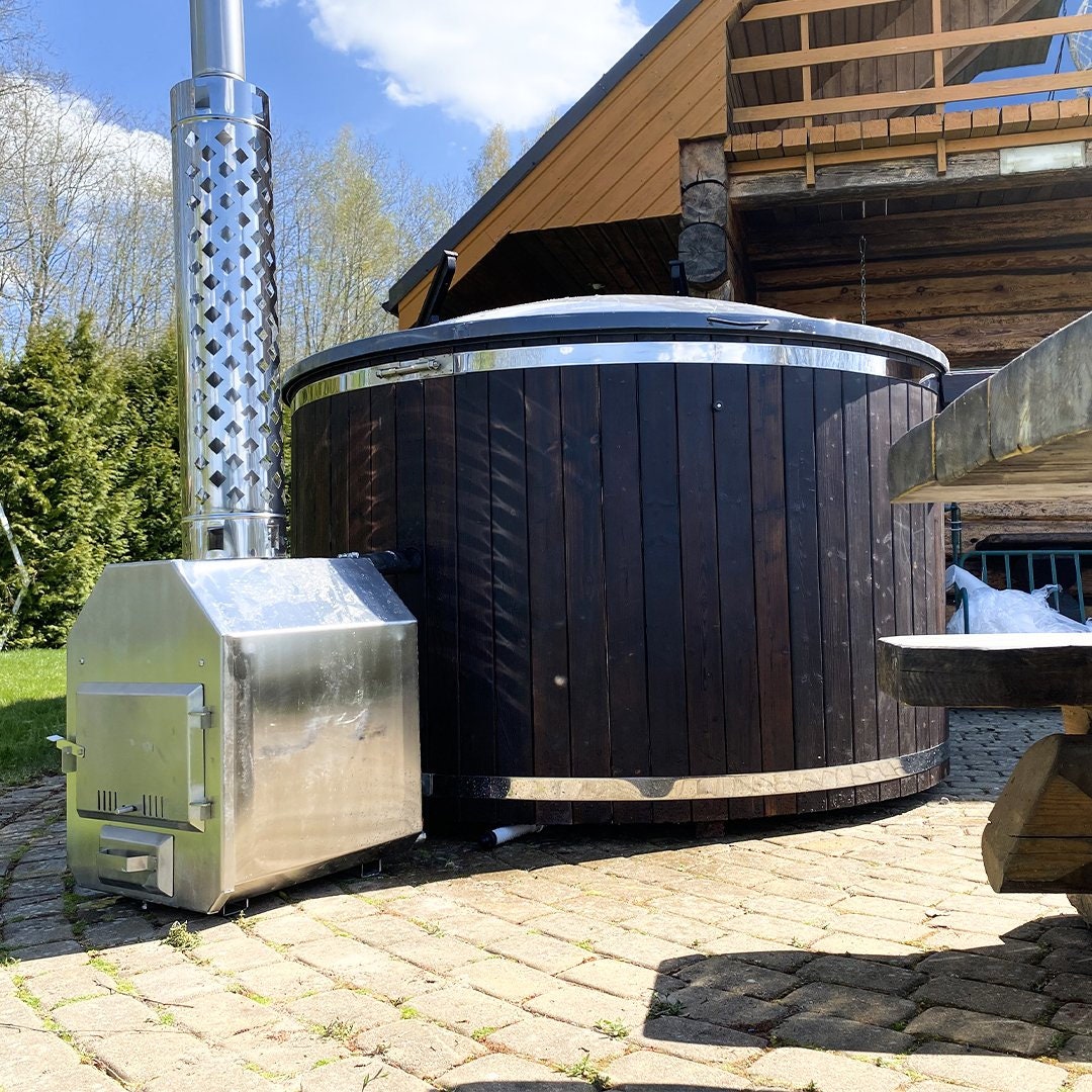 Wooden Bathtub With Wood Stove, Massages and Lighting Outdoor ...