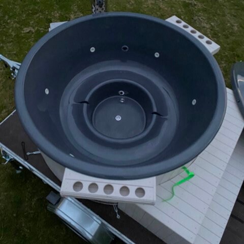 Mobile Hot Tub, Fully Equipped for Use. Surprise Your Wife With This ...