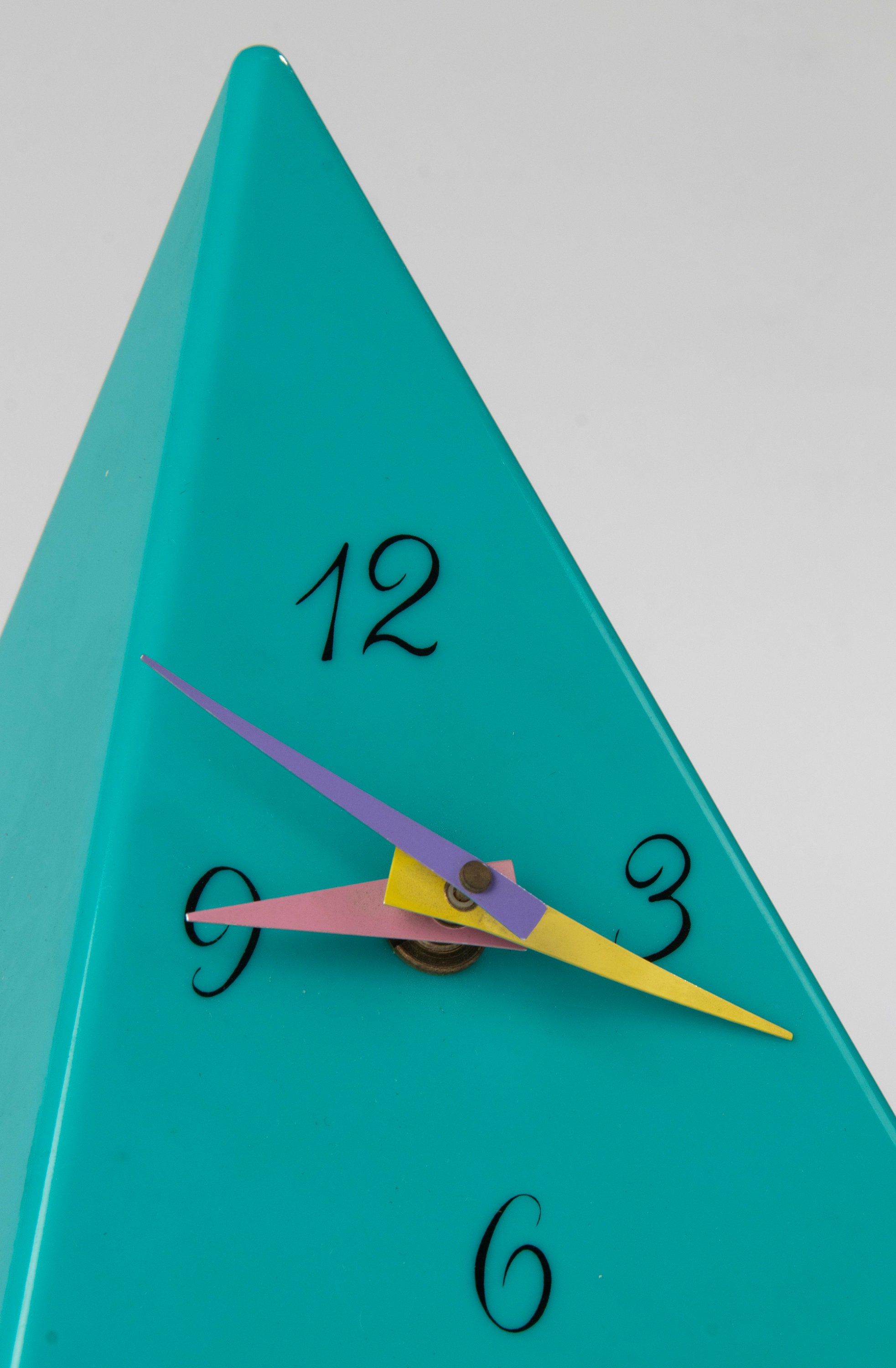 Vintage Memphis Style Table Clock - Etsy