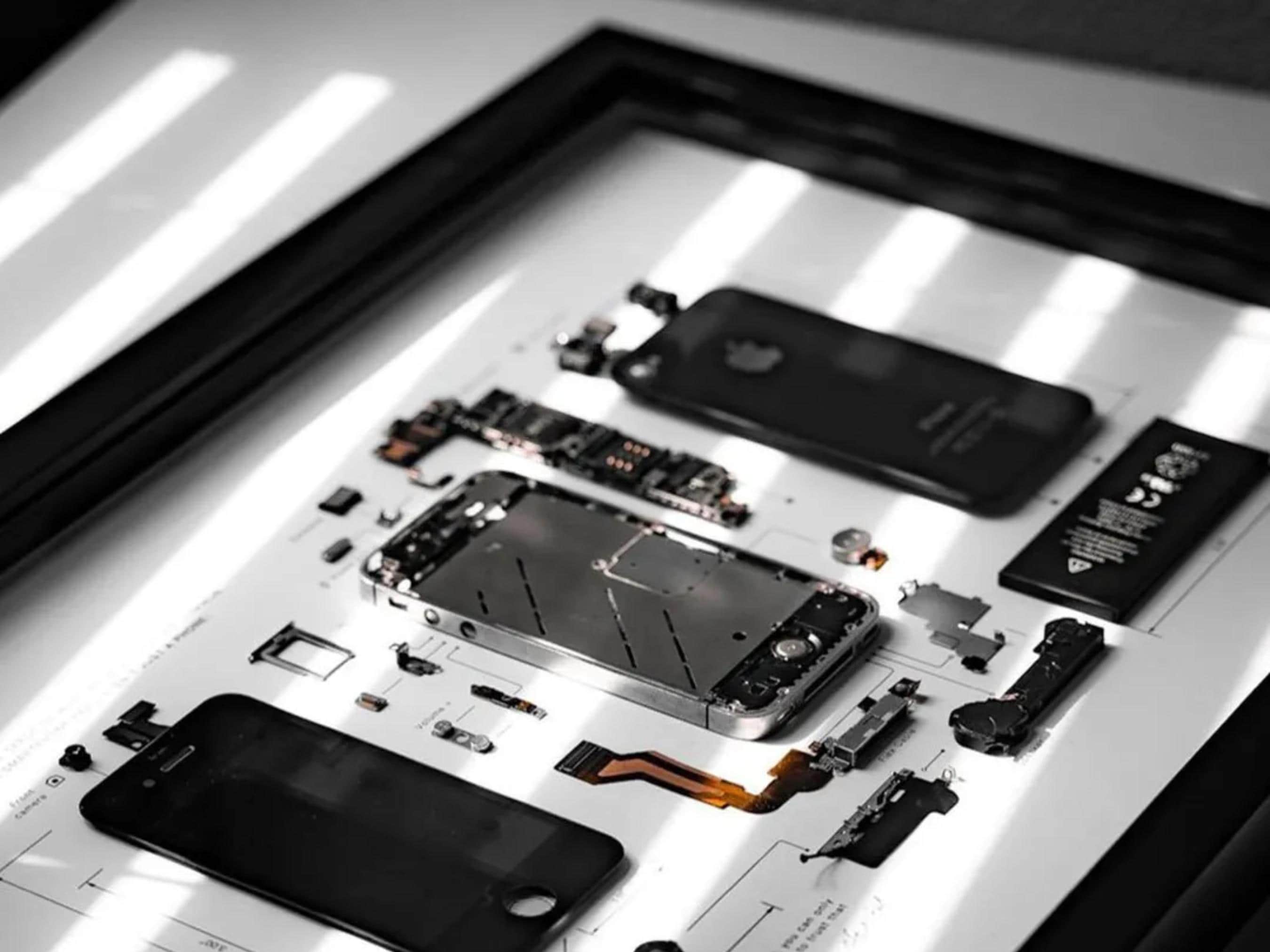 IPhone 4S Teardown Template, iPhone Teardown, Framed Iphone, iPhone ...