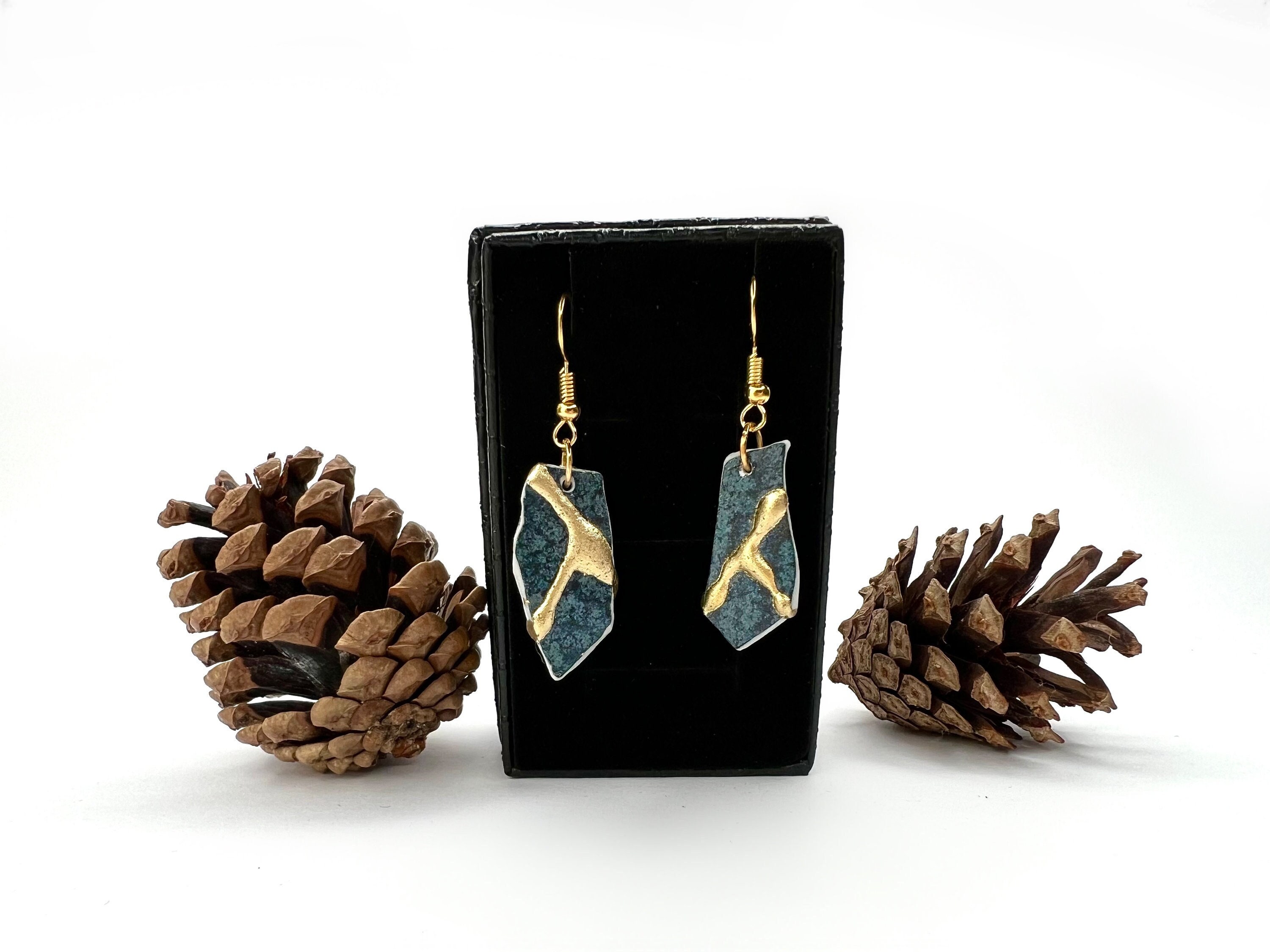 Kinboru Kintsugi Ceramic Broken Bowl Earrings in Indigo - Etsy