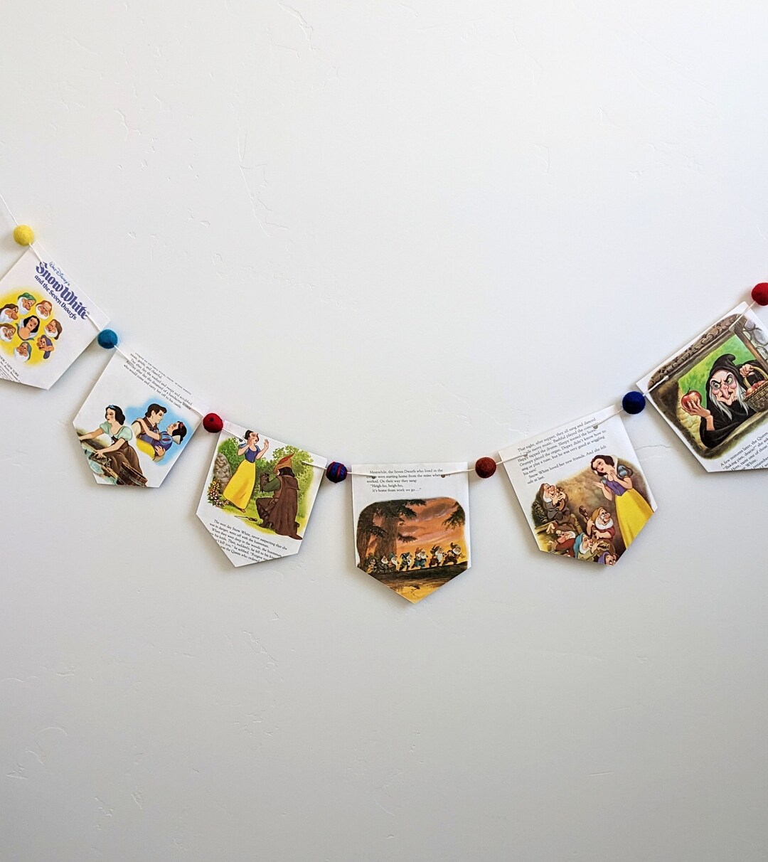 Snow White Golden Book Paper Garland, Children's Party Banner, Bedroom ...