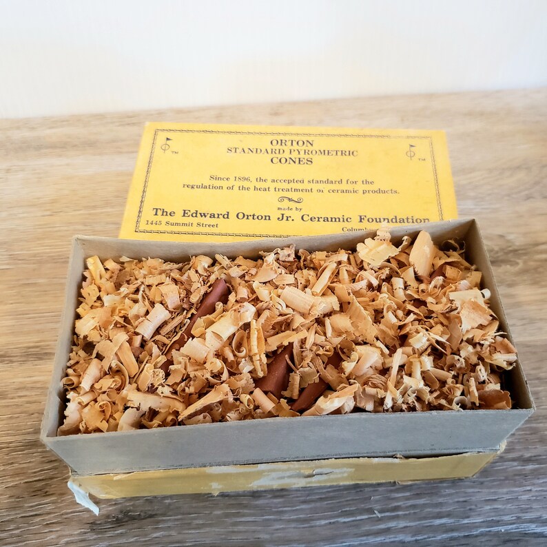 Vintage Orton Standard Pyrometric Cones 2/03/05 Pottery Kiln Open Boxes ...