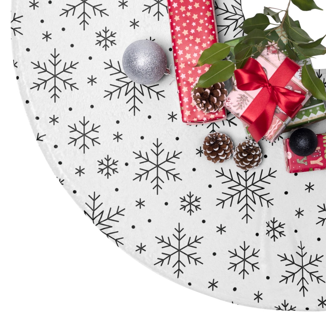 Modern Snowflake Christmas Tree Skirt Black Christmas Decorations Black ...