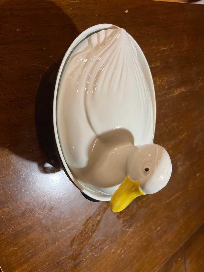 Vintage Hall Pottery Carbone Duck Covered Casserole Dish, Farmhouse ...