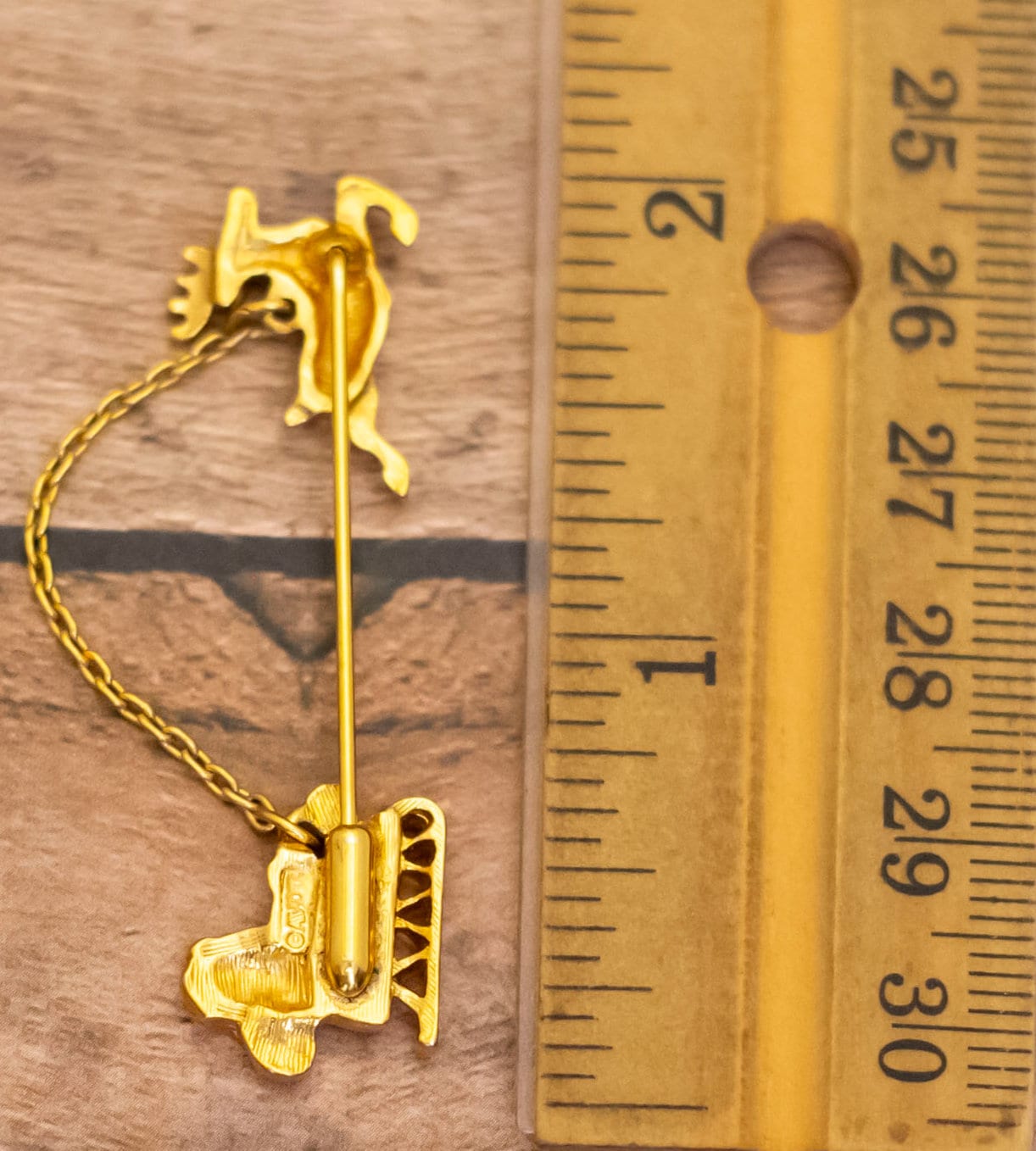 Vintage Gold Tone Reindeer Sleigh Santa Claus Christmas Stick Pin by ...