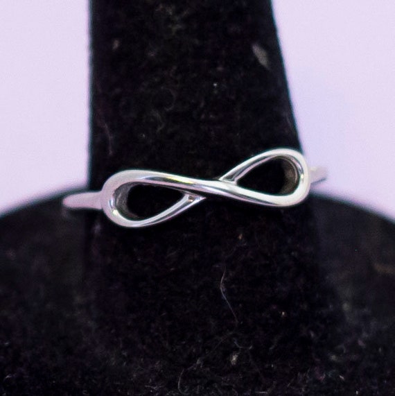 vintage minimalist infinity - Gem